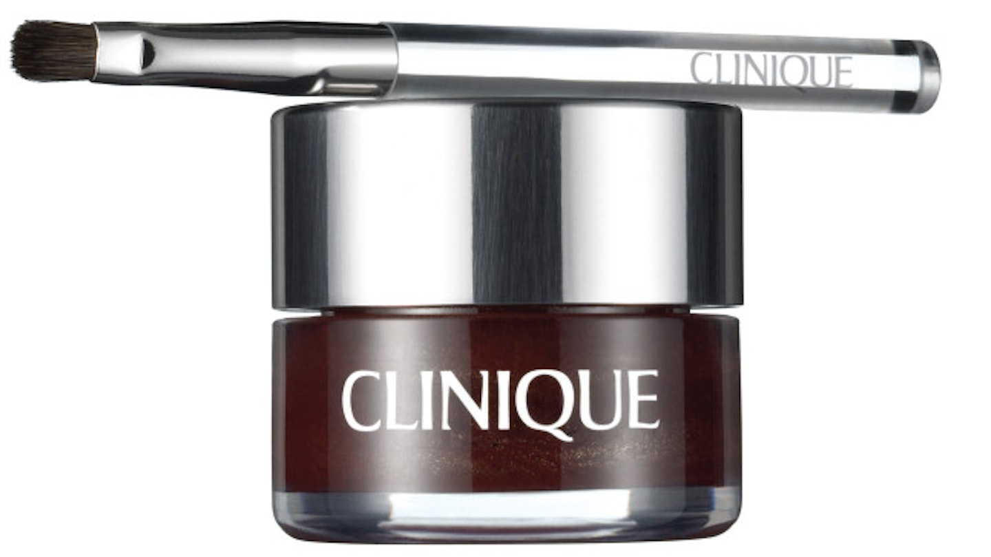 How to use cream eye liner in 5 easy steps | Closer